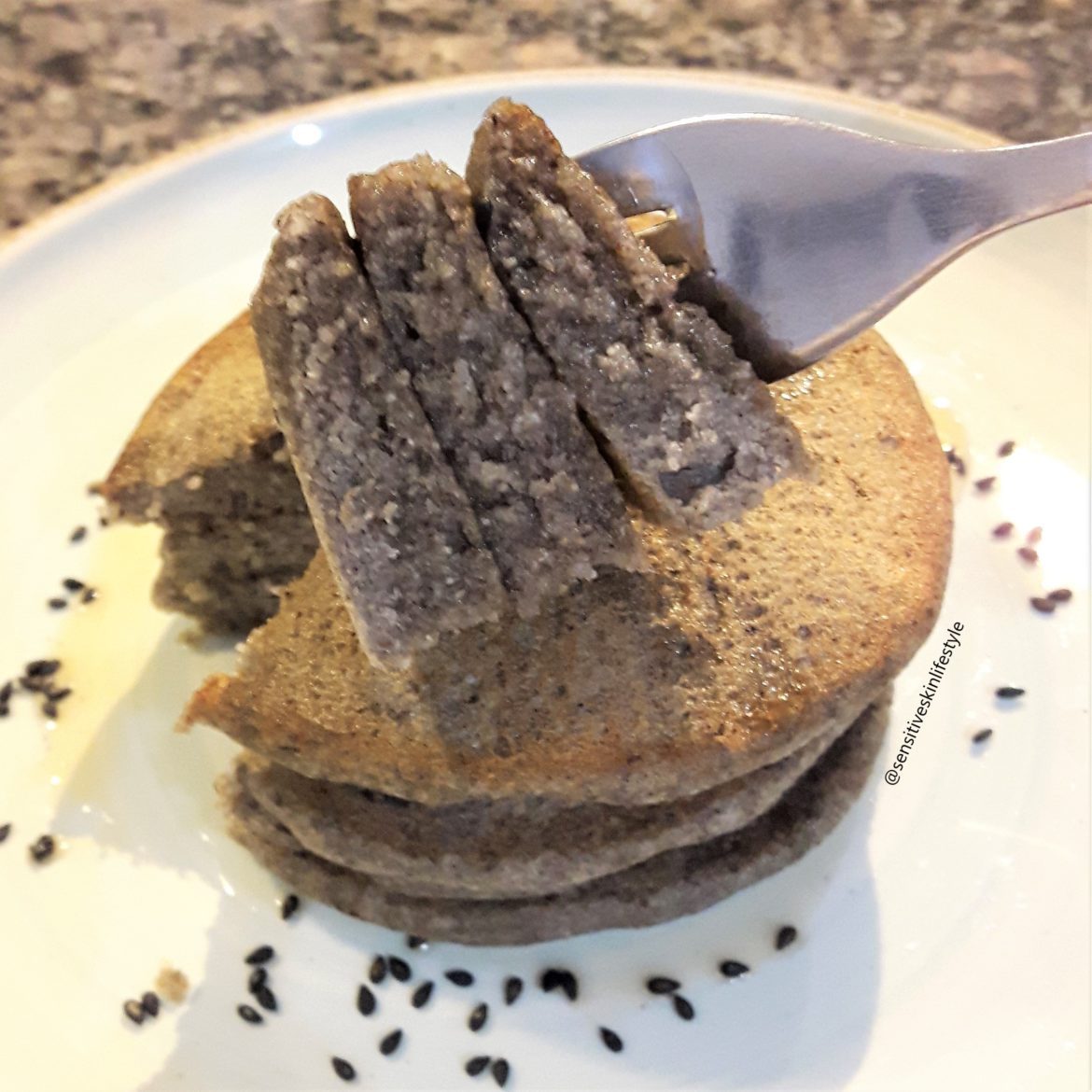Black Sesame Pancakes – GF, V, NF – sensitive skin lifestyle